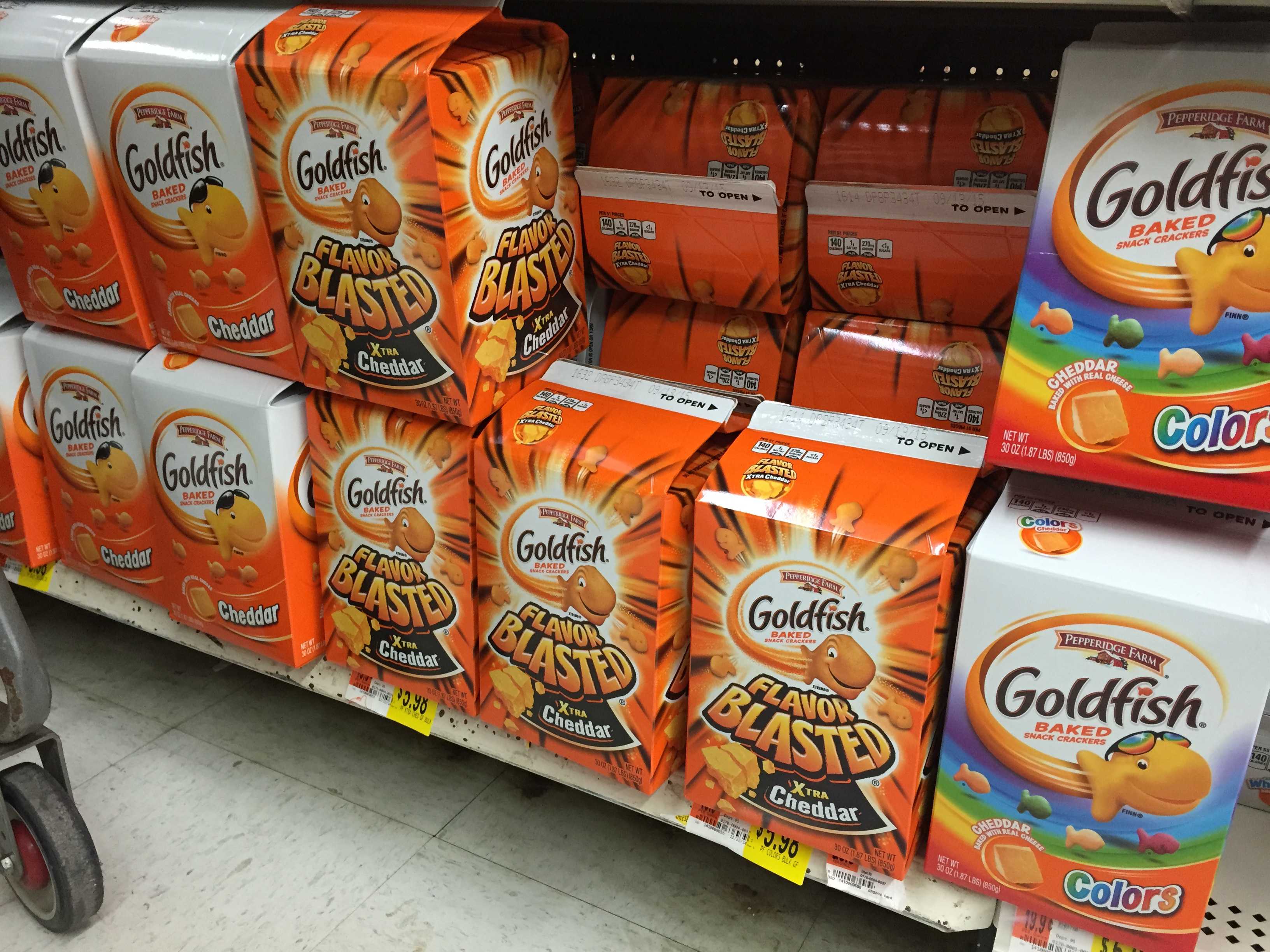 Goldfish Cracker-Crusted Chicken Nuggets with Honey Mustard Dipping ...